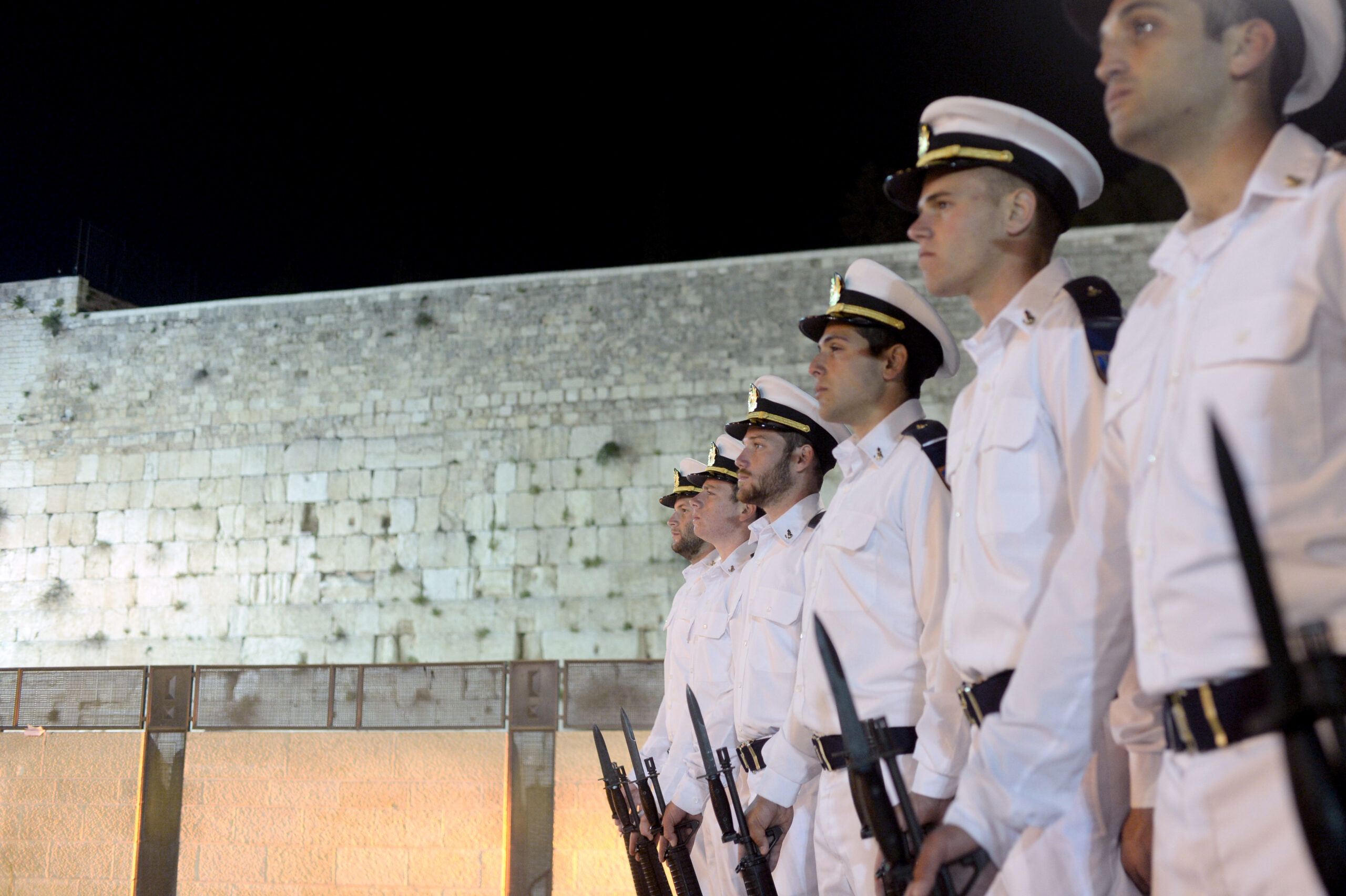 Plegaria de Izkor por los soldados caídos Jaguim, Yom Haatzmaut ...